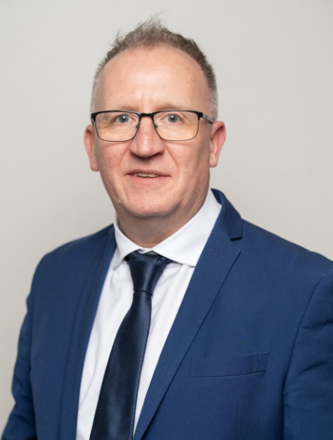 Meet the team - Paradigm